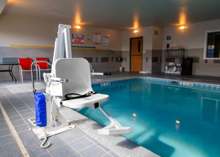 Aqua Creek Admiral: The Versatile Pool Lift for Left or Right Entry ...